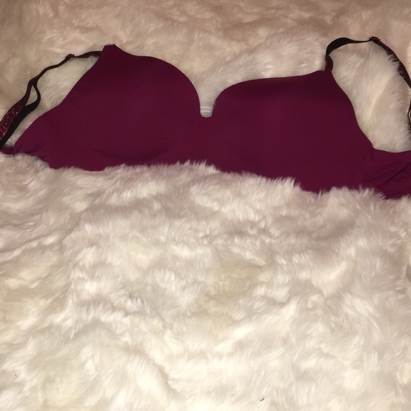 Victoria's Secret | Intimates & Sleepwear | 34 Dddf75 Victorias Secret ...